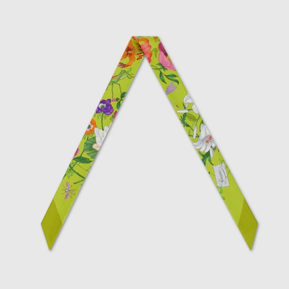 Gucci | Accessories | New Gucci Green Flora Printed Silk Twill Neck ...